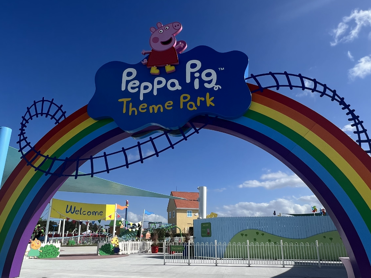 O que esperar do primeiro Parque Temático da Peppa Pig no mundo ...